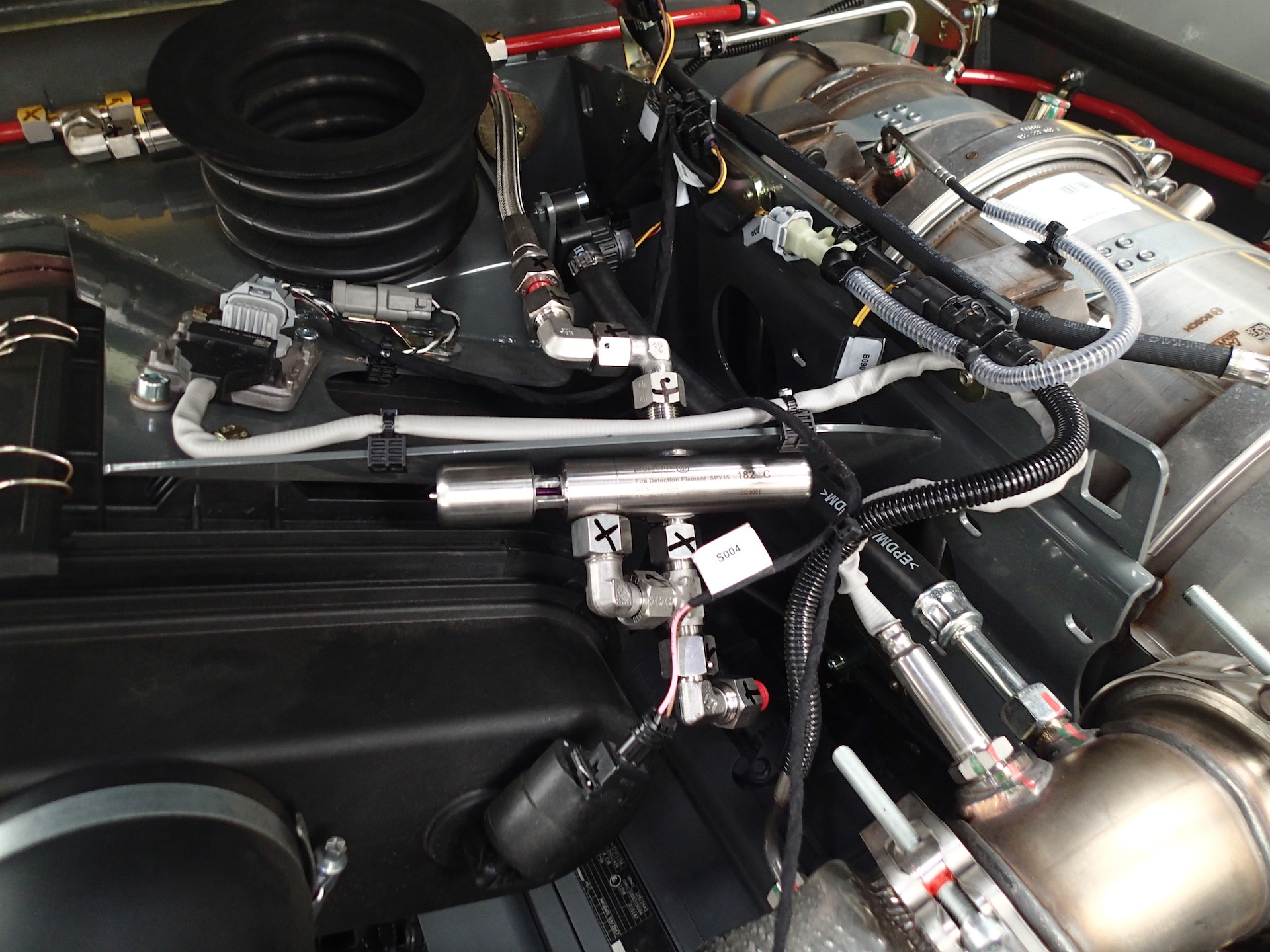 Fire Suppression for Mining and Construction Vehicles - Detexline 4MC